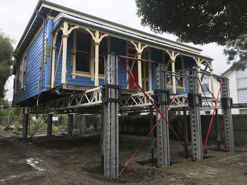 High Lifts & Foundations | King House Removals Ltd